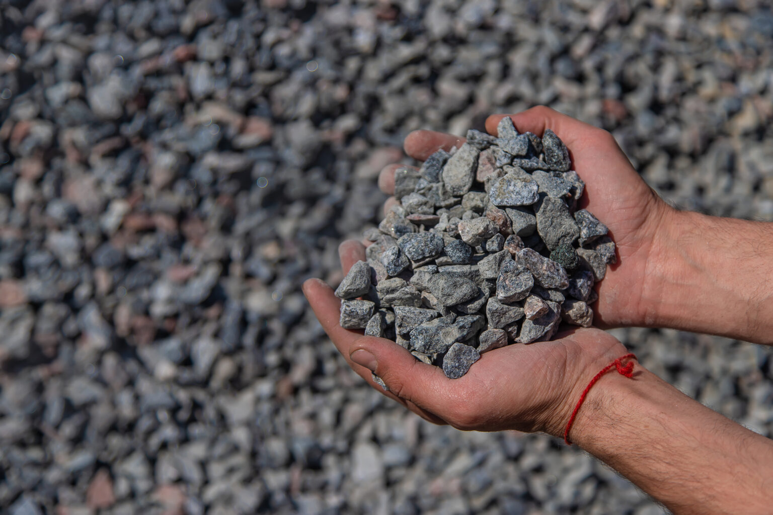 Guide to Selecting the Ideal Crushed Rock for Your Landscape