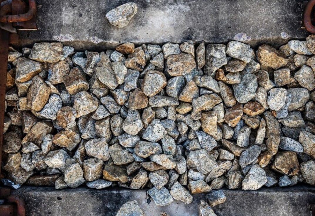 Improve Water Drainage with Crushed Rock in Bothell Gardens