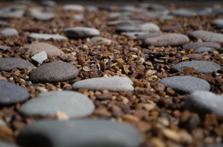 Crushed Rock Garden Walkways Designed for Bothell